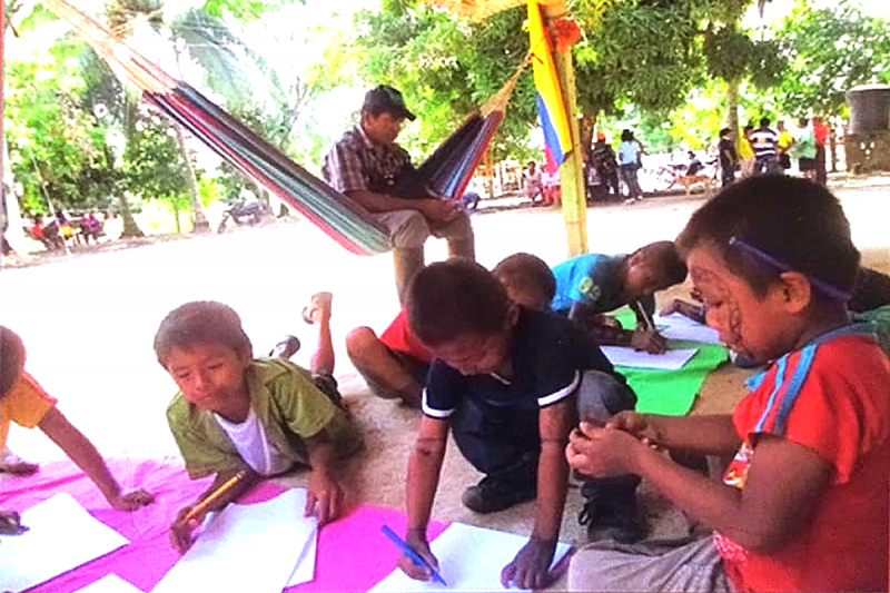 La ‘Nacho lee’ para niños Emberá fue creada por Unicórdoba como libro ...